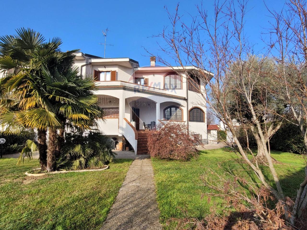 Villa in vendita a Vermezzo con Zelo