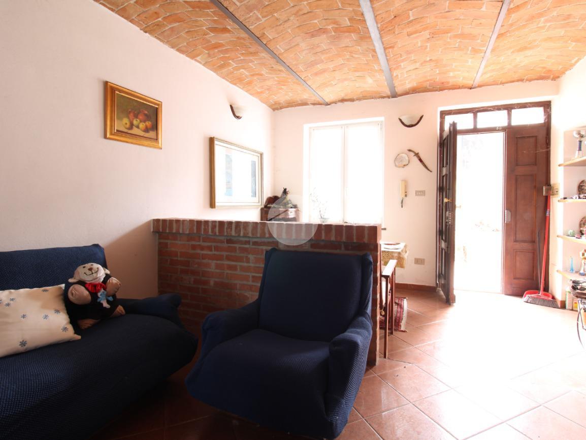 Casa indipendente in vendita a Montaldo Scarampi