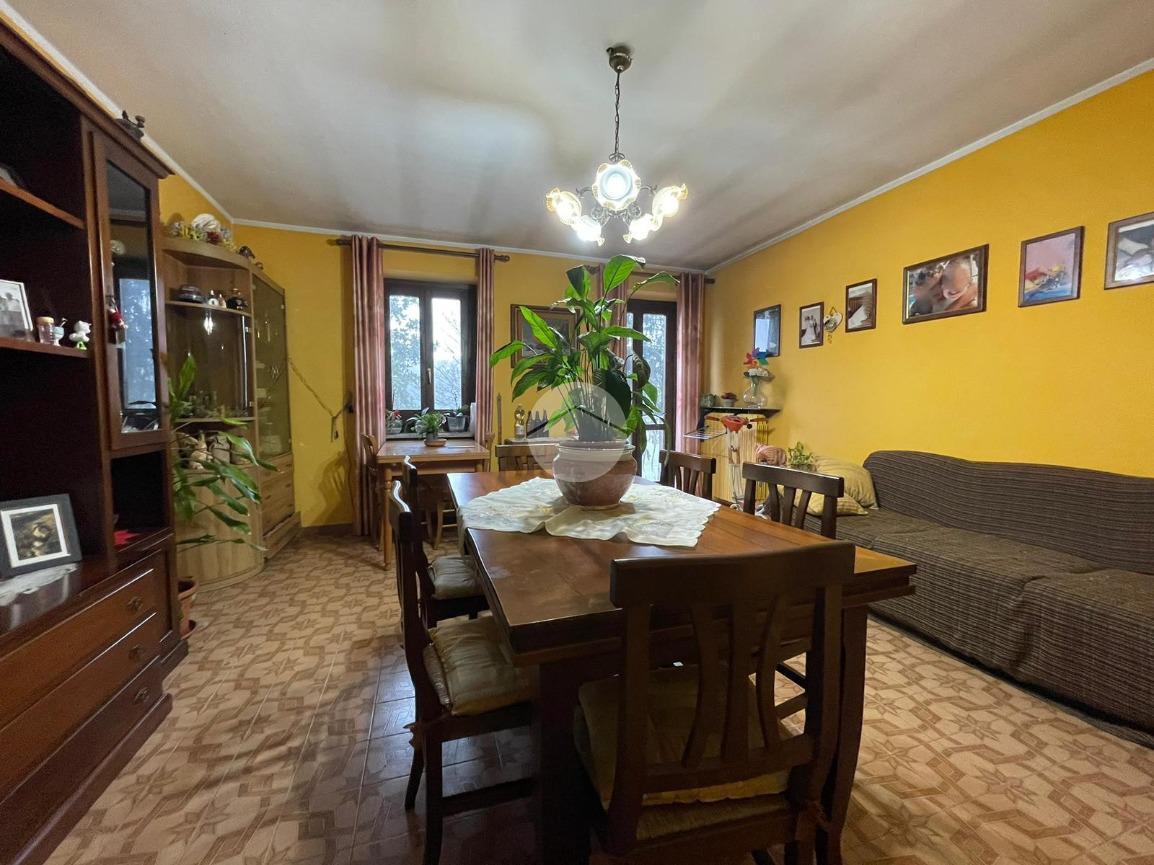 Casa indipendente in vendita a Mombercelli