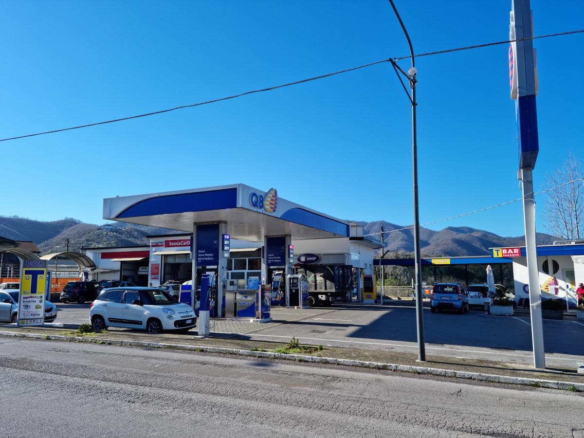 Palazzina commerciale in vendita a Fisciano