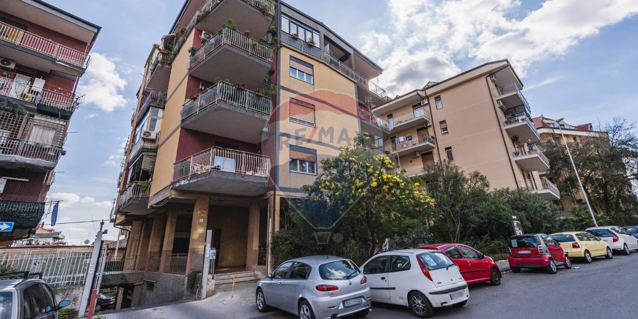 Appartamento in vendita a Gravina Di Catania