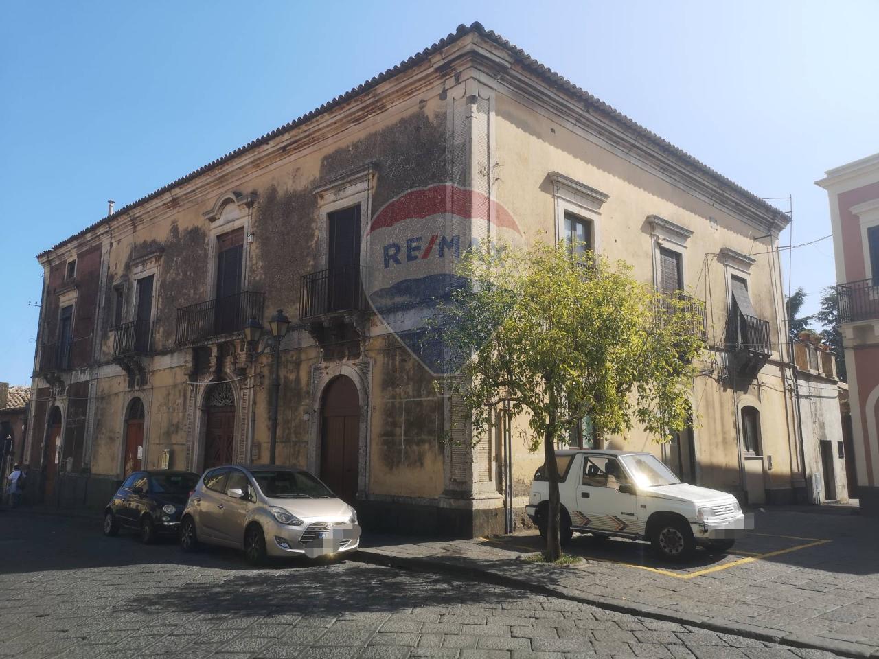 Negozio in affitto a Pedara