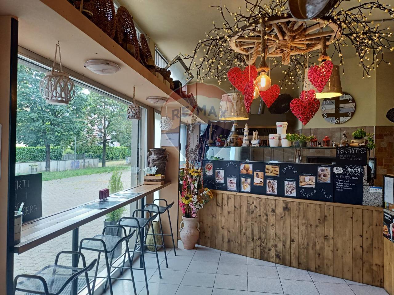 Esercizio commerciale in vendita a Muggiò