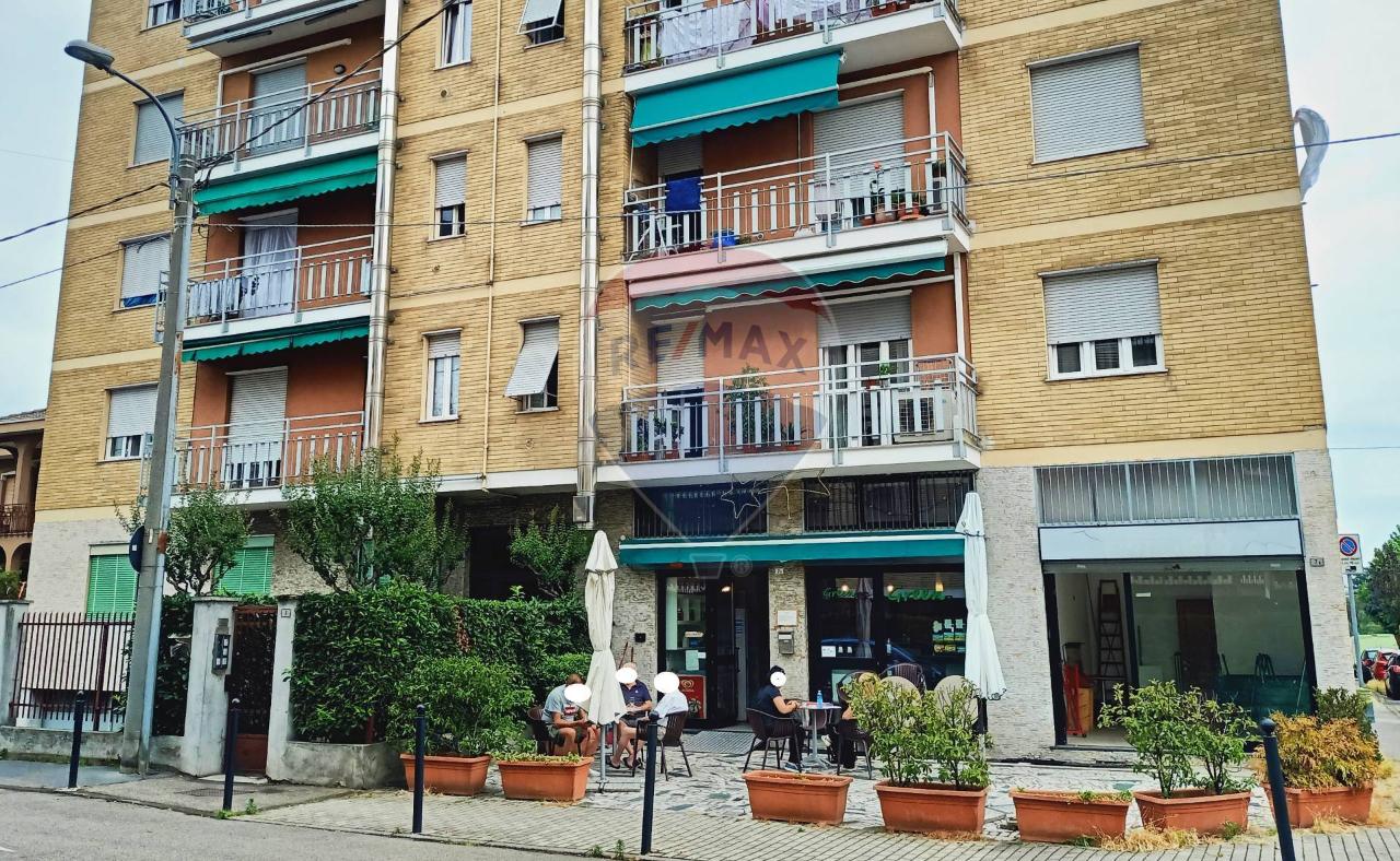 Negozio in vendita a Muggiò