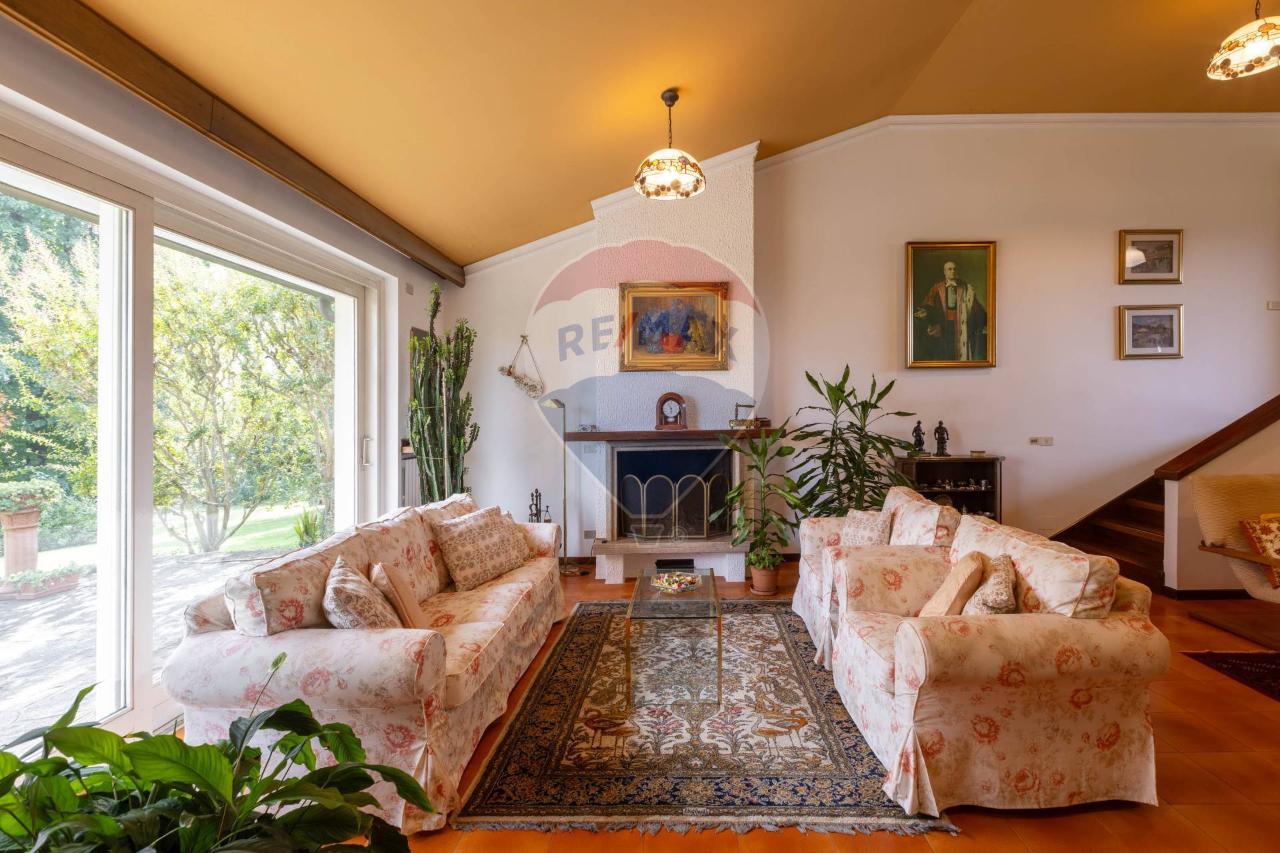 Villa in vendita a Cernusco Lombardone