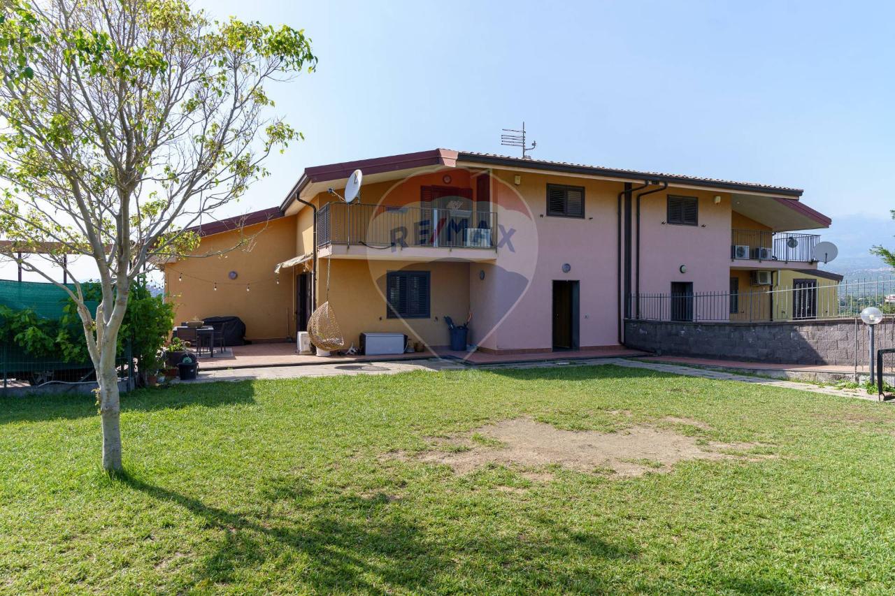 Villa in vendita a Motta Sant'Anastasia