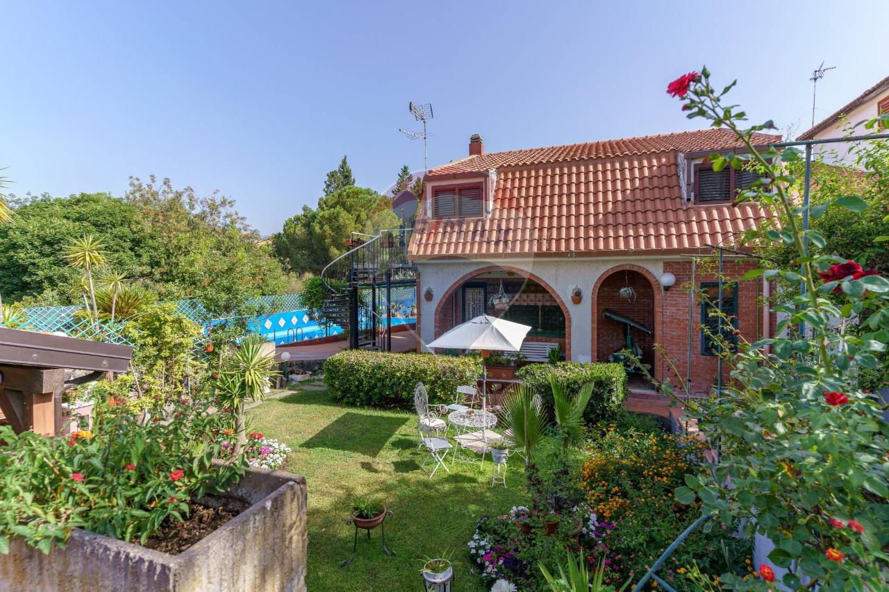 Villa in vendita a Mascalucia