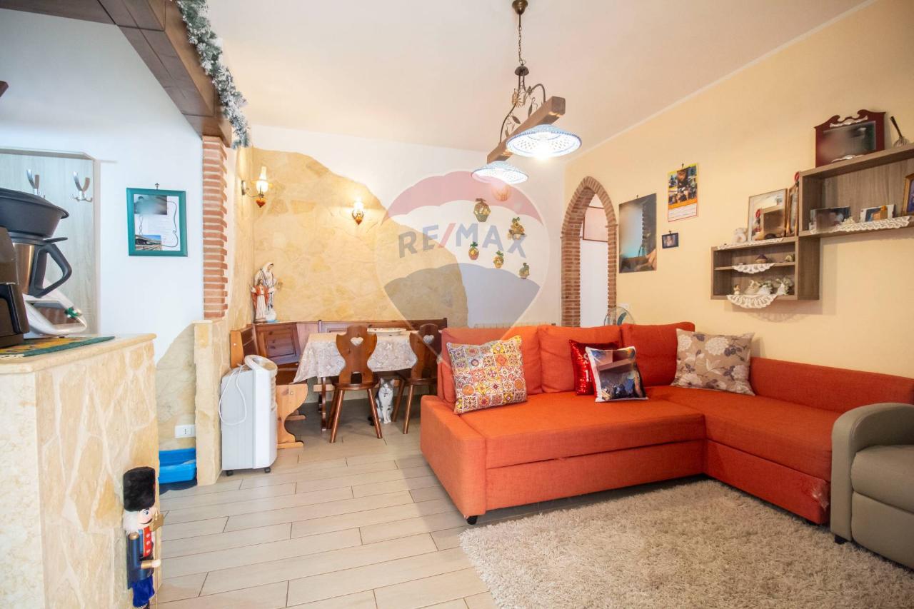 Appartamento in vendita a Pedara