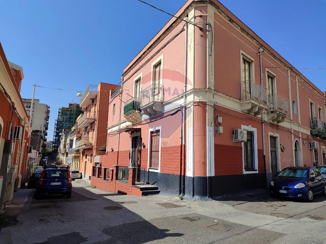 Casa indipendente in vendita a Catania