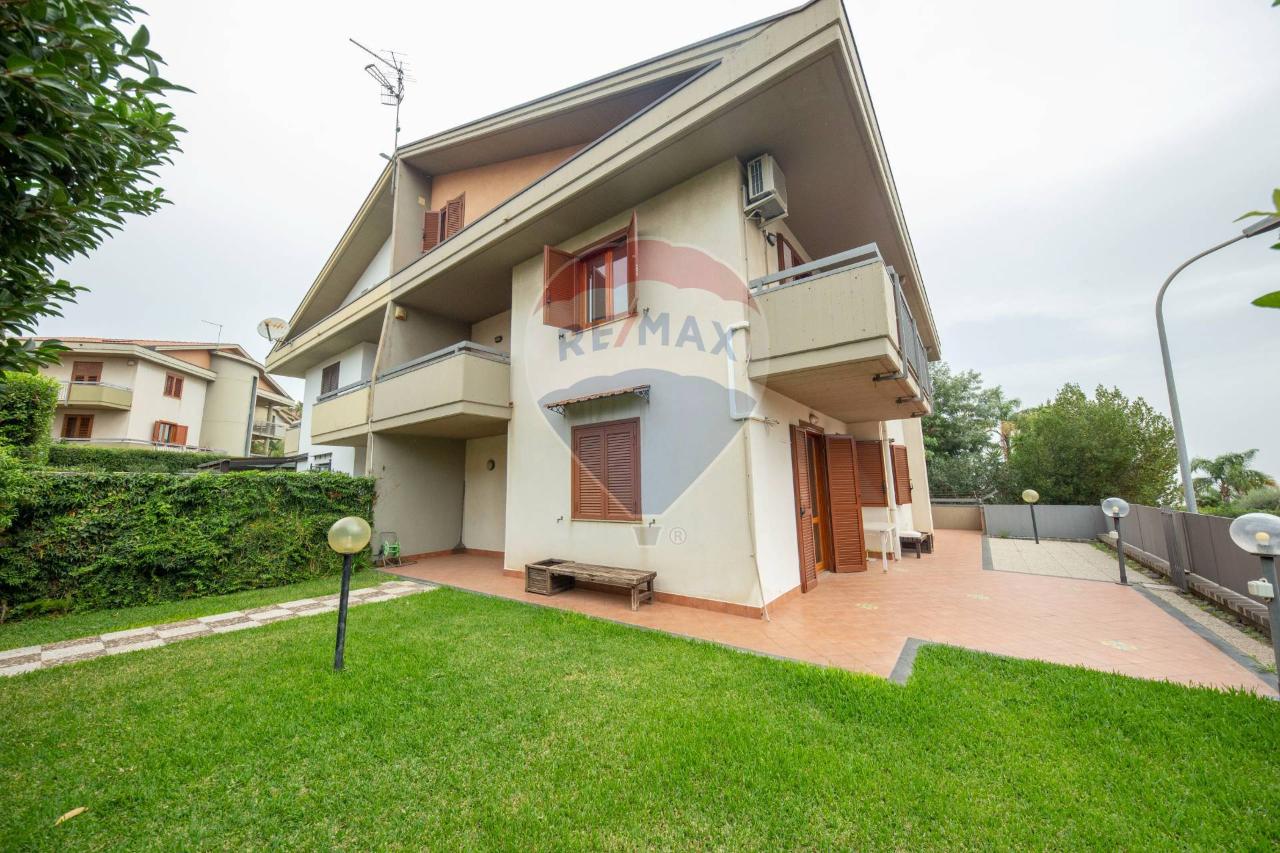 Villa in vendita a Aci Catena