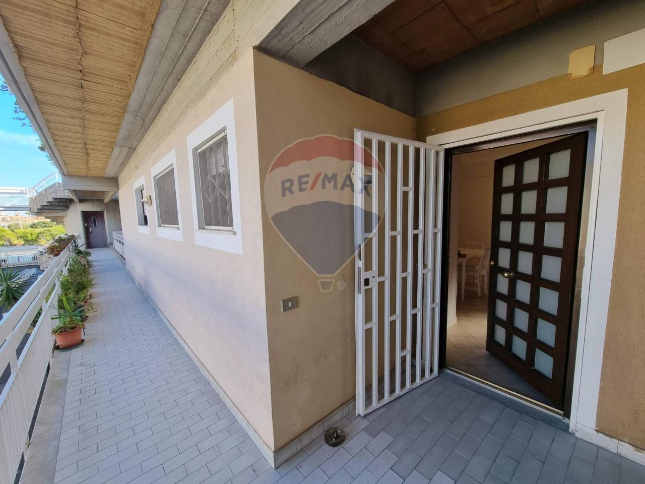 Appartamento in affitto a Aci Castello