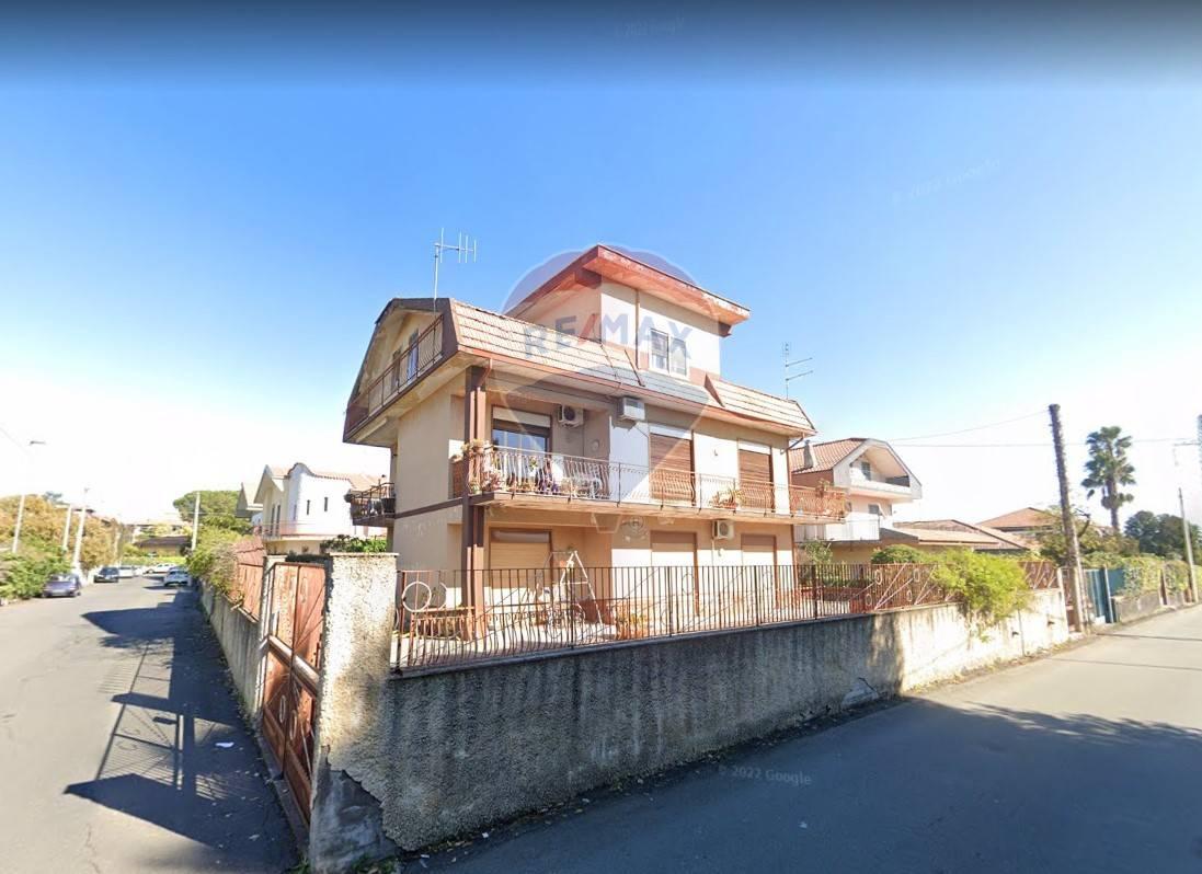 Appartamento in vendita a Sant'Agata Li Battiati