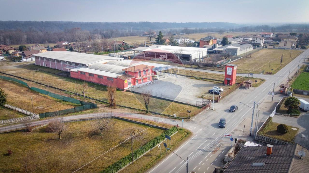 Negozio in vendita a Benna