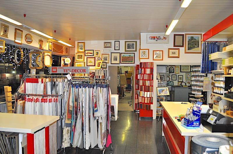 Esercizio commerciale in vendita a Chiusi