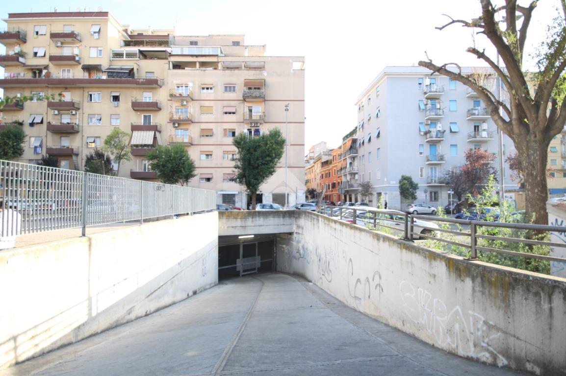 Box in vendita a Roma