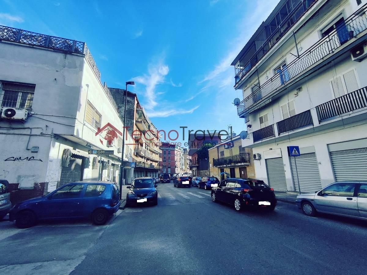 Negozio in vendita a Napoli