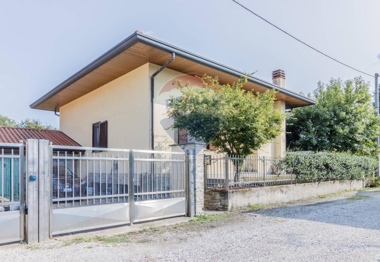 Villa in vendita a Lonate Pozzolo