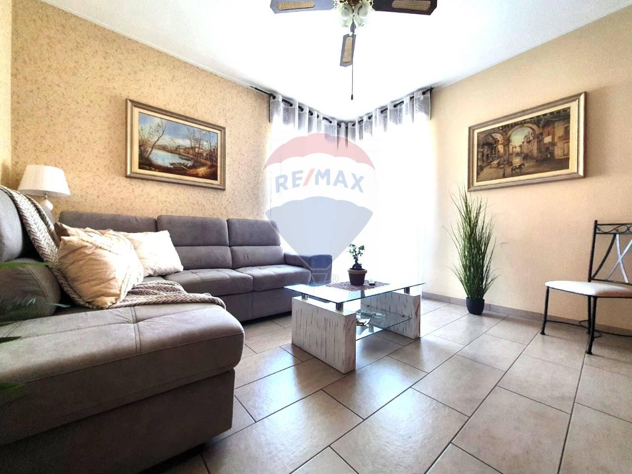 Appartamento in vendita a Cardano Al Campo