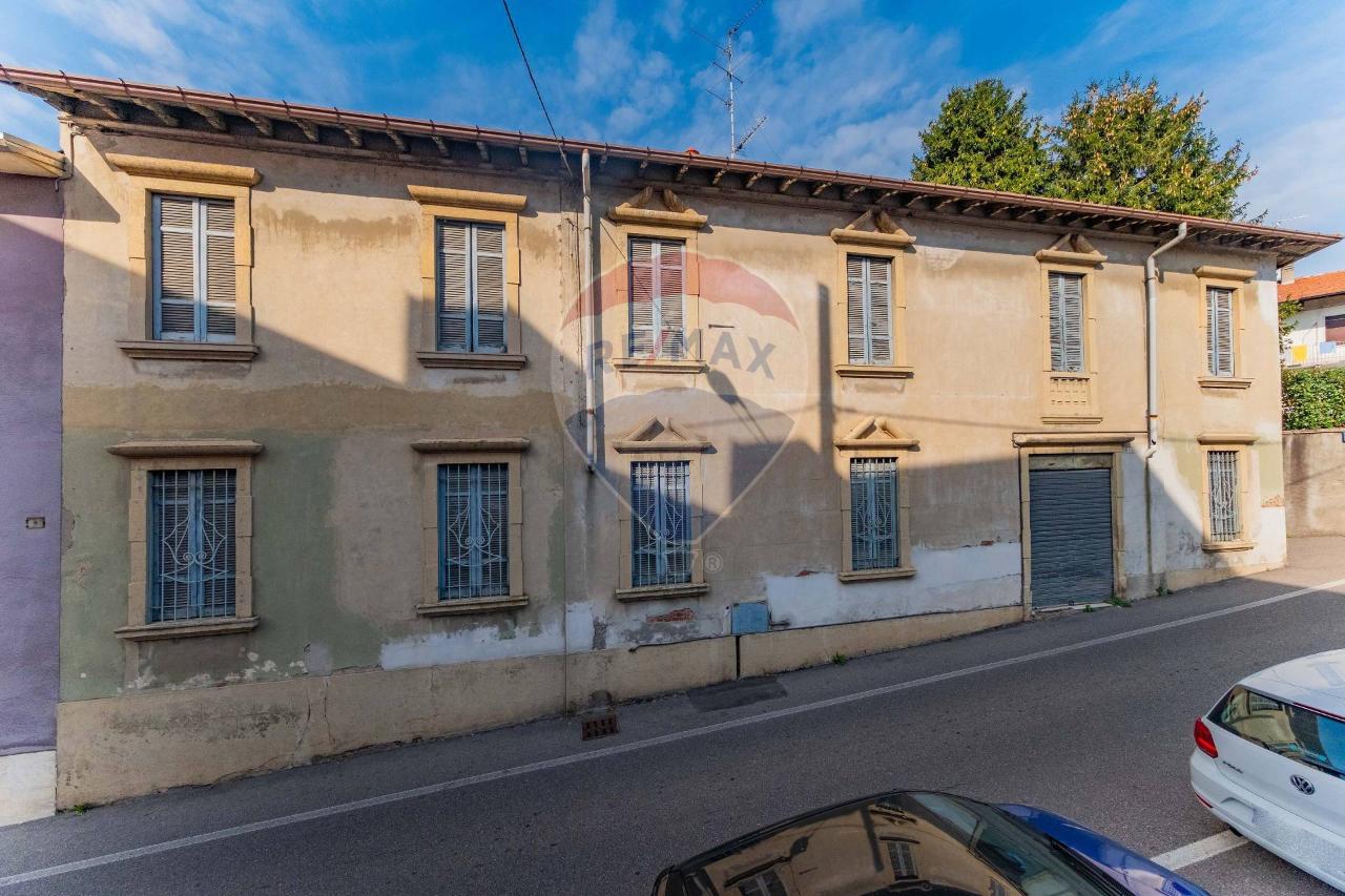 Casa indipendente in vendita a Besnate