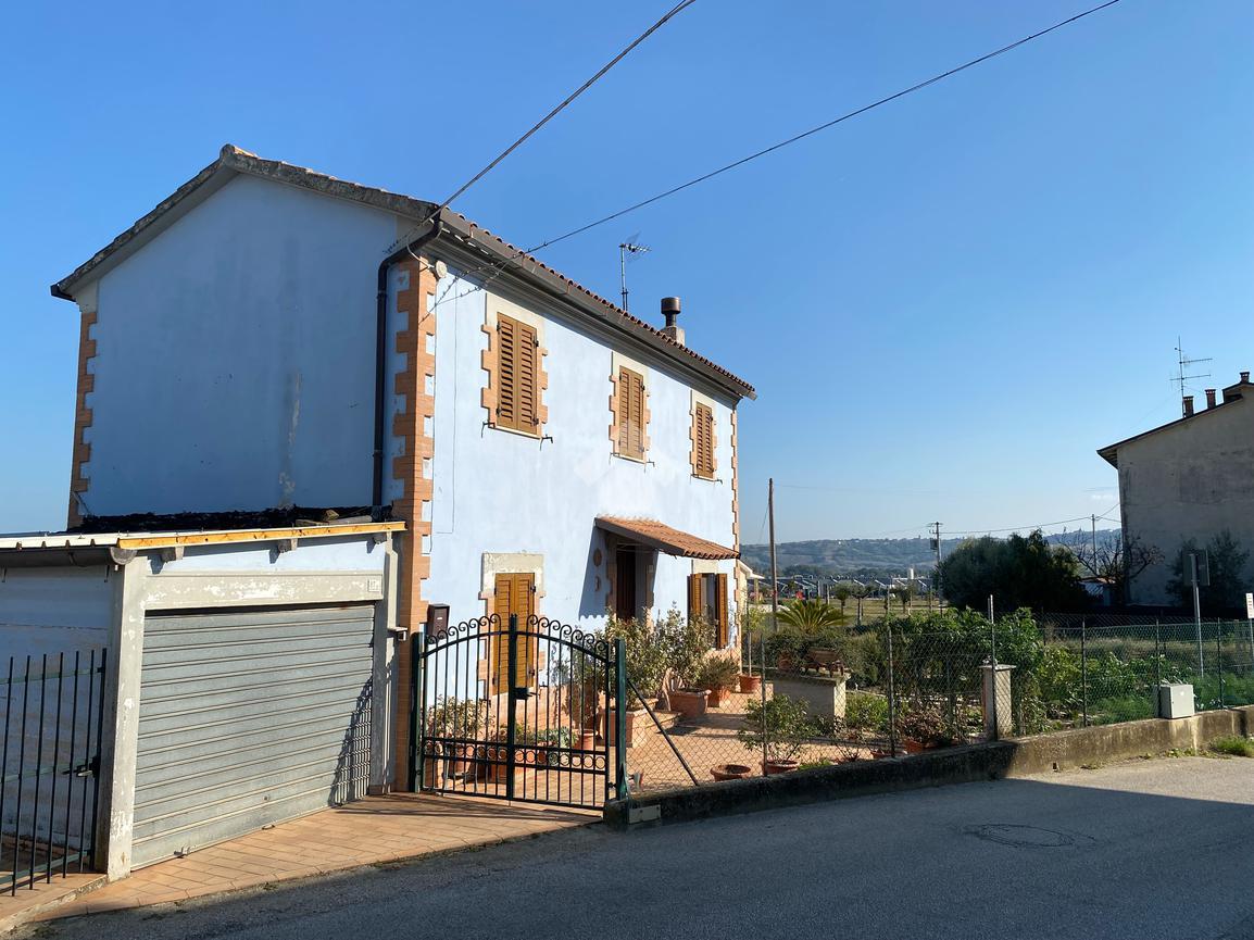 Casa indipendente in vendita a Civitanova Marche