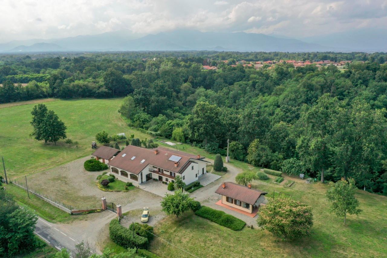 Agriturismo in vendita a Lombardore
