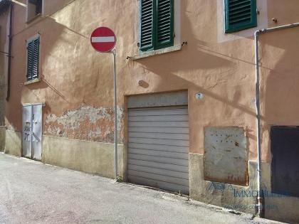 Magazzino in vendita a Colle Di Val D'Elsa