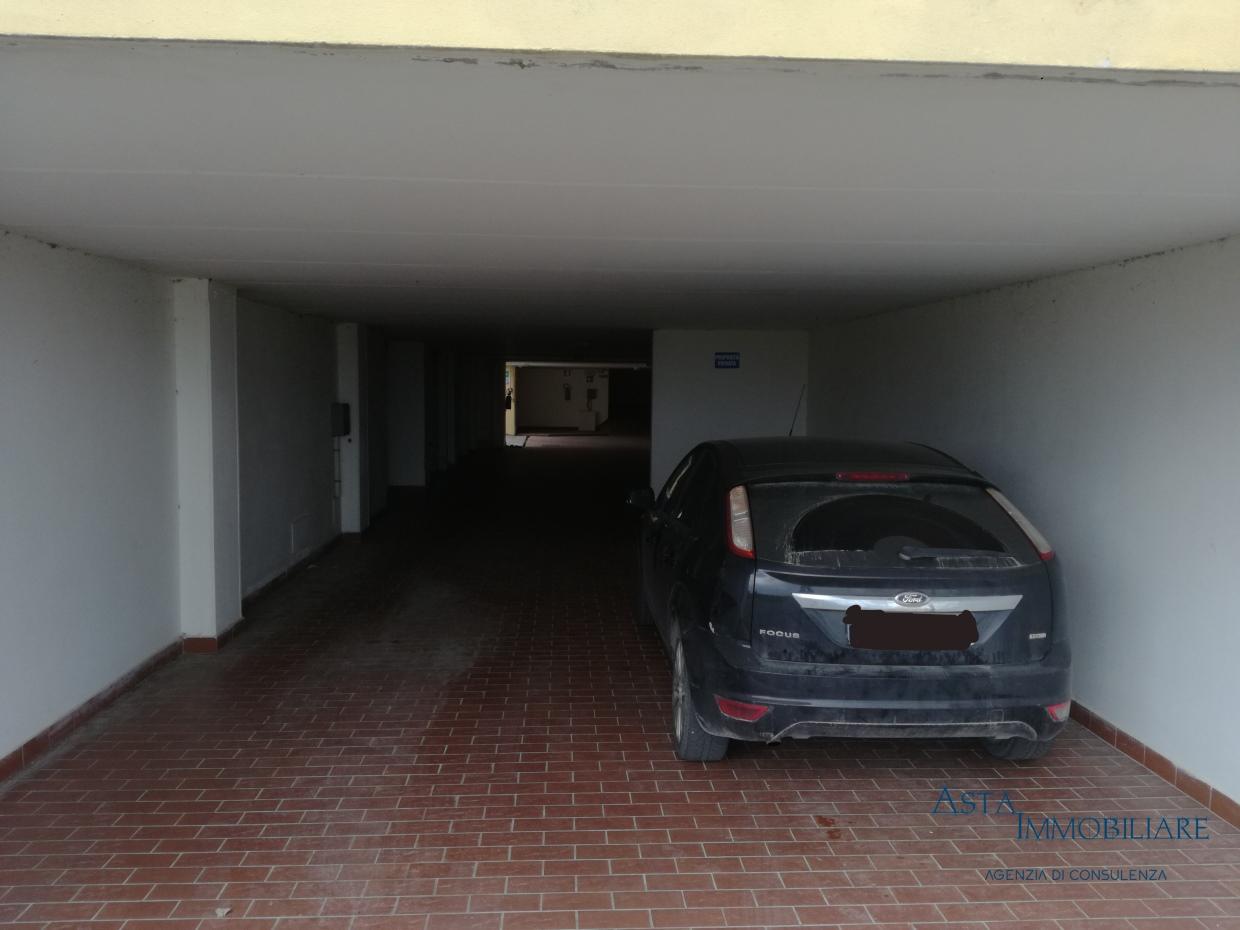 Locale commerciale in vendita a Montepulciano