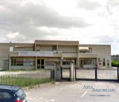 Capannone in vendita a Torrita Di Siena