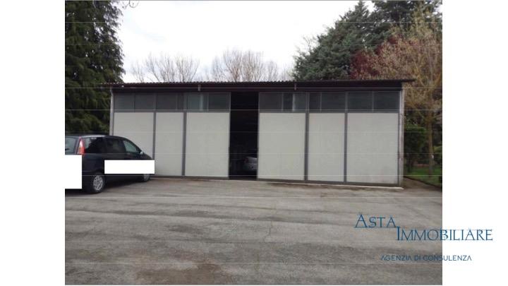 Magazzino in vendita a Caprese Michelangelo