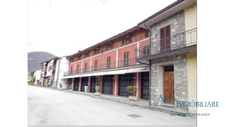 Locale commerciale in vendita a Caprese Michelangelo