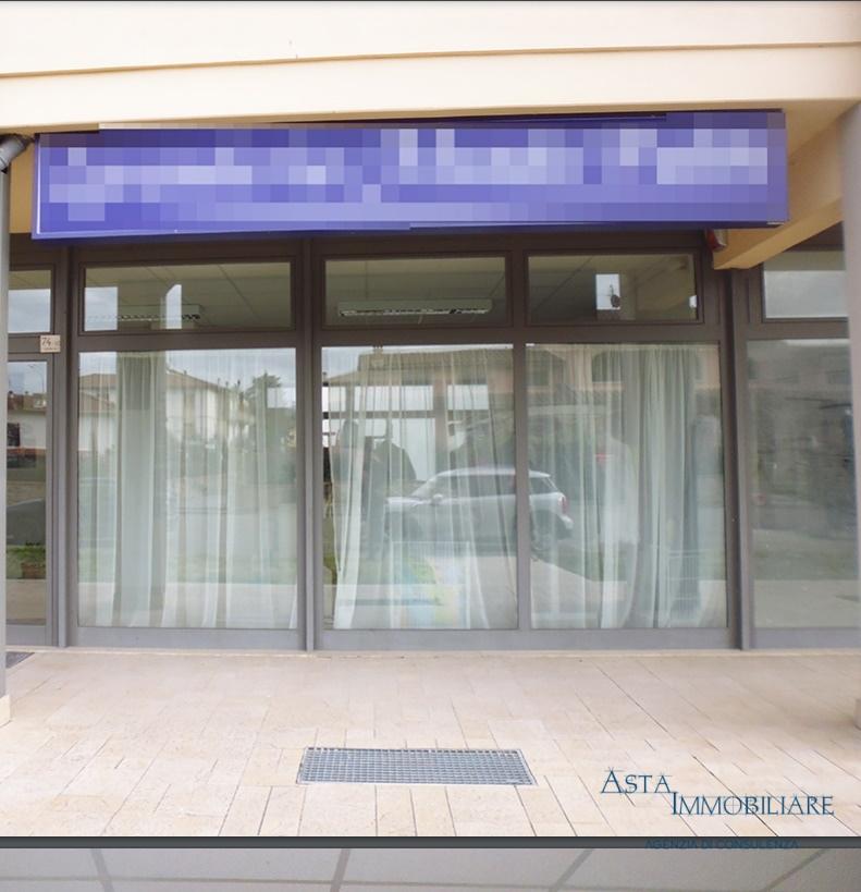 Palazzina commerciale in vendita a Arezzo