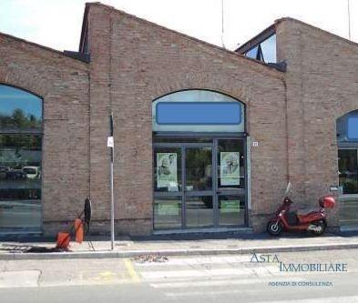 Negozio in vendita a Siena