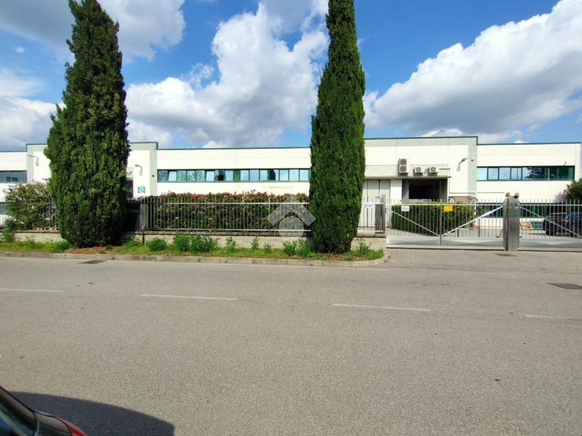 Capannone in vendita a Gorla Maggiore