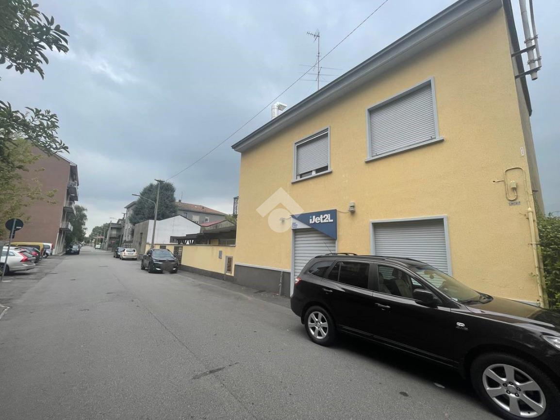 Negozio in vendita a San Vittore Olona