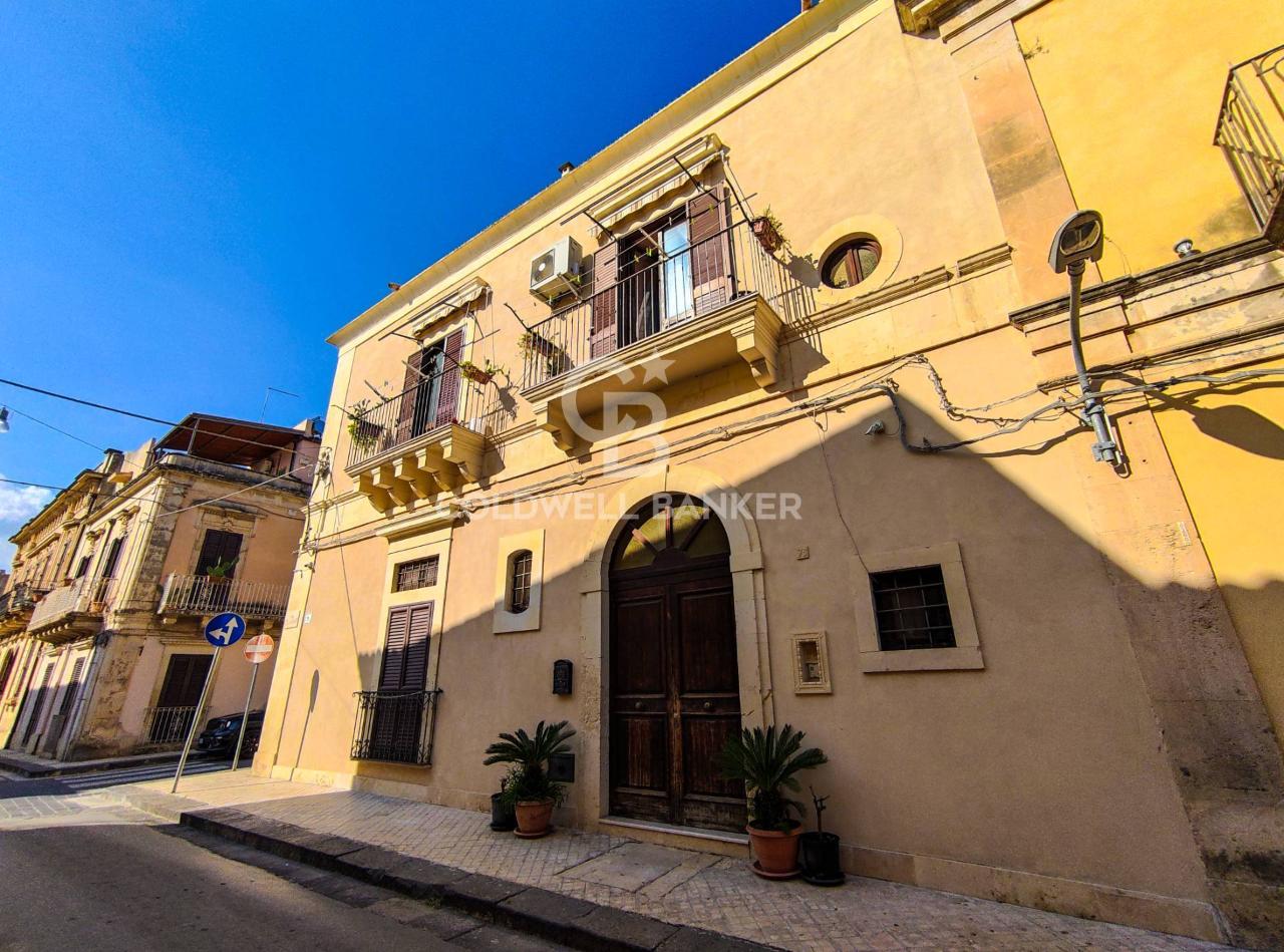 Palazzo in vendita a Noto