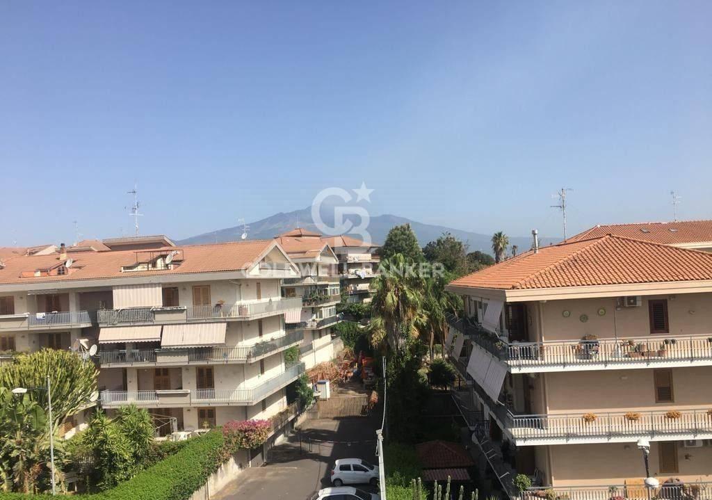 Appartamento in vendita a Aci Catena