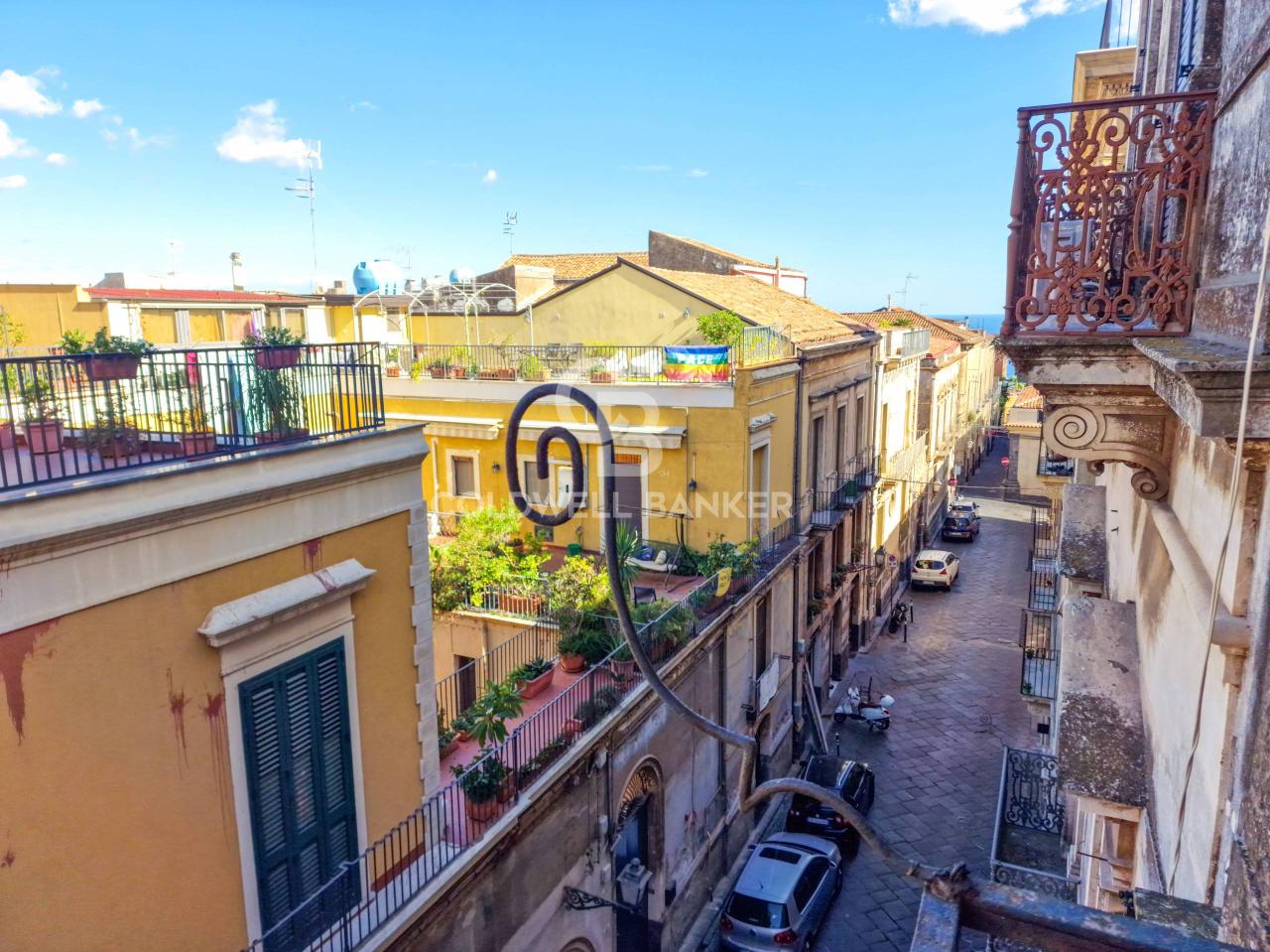 Appartamento in vendita a Acireale