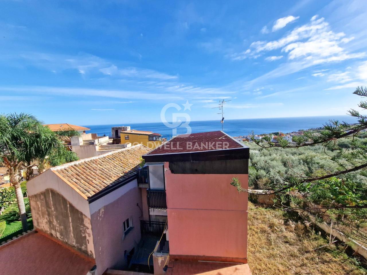 Appartamento in vendita a Acireale