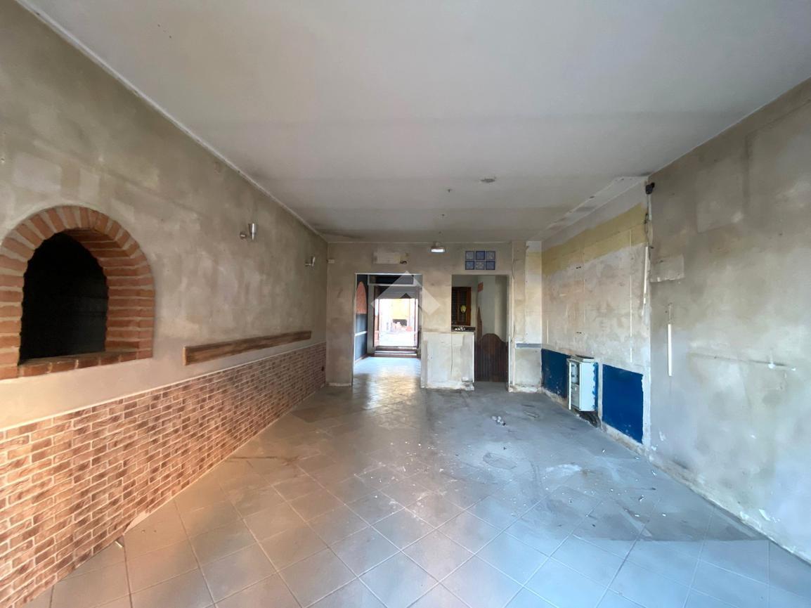 Negozio in vendita a Pistoia