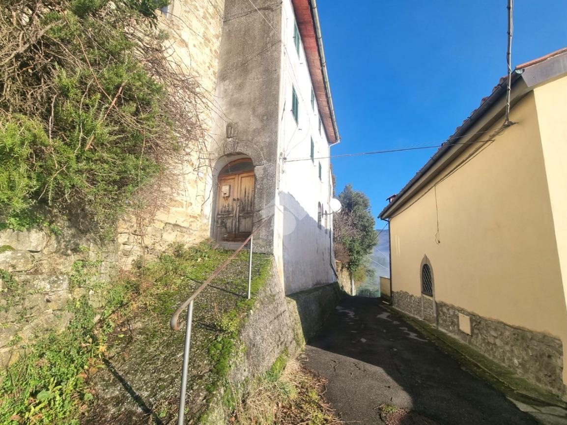 Rustico in vendita a Pistoia
