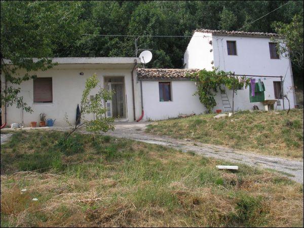 Casa indipendente in vendita a Civitella Casanova