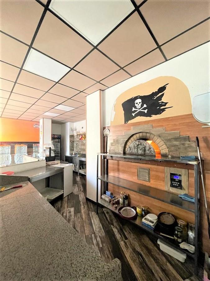 Esercizio commerciale in vendita a Rivoli