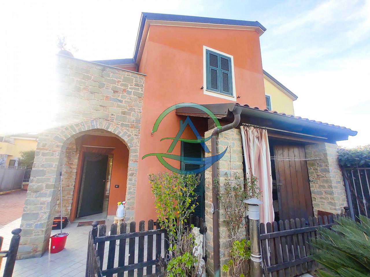 Villa in vendita a Villanova D'Albenga