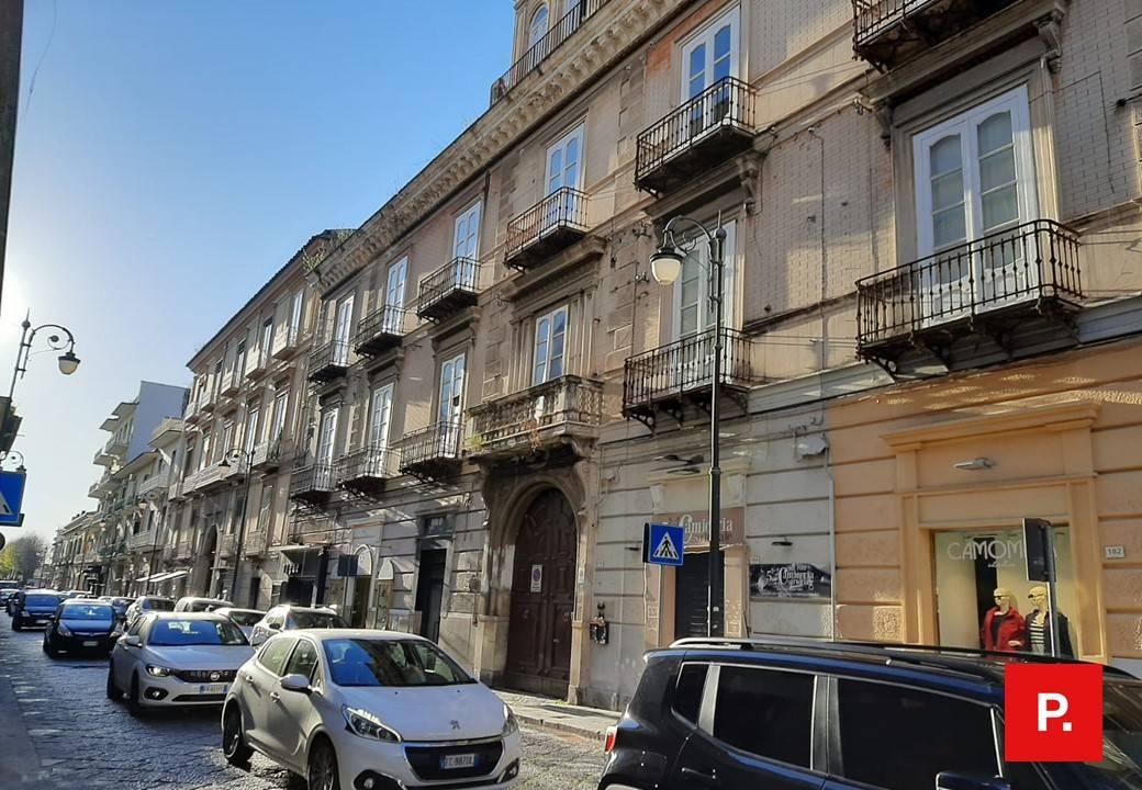 Locale commerciale in affitto a Santa Maria Capua Vetere