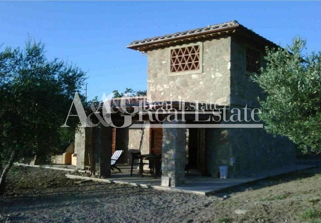 Rustico in vendita a Cinigiano
