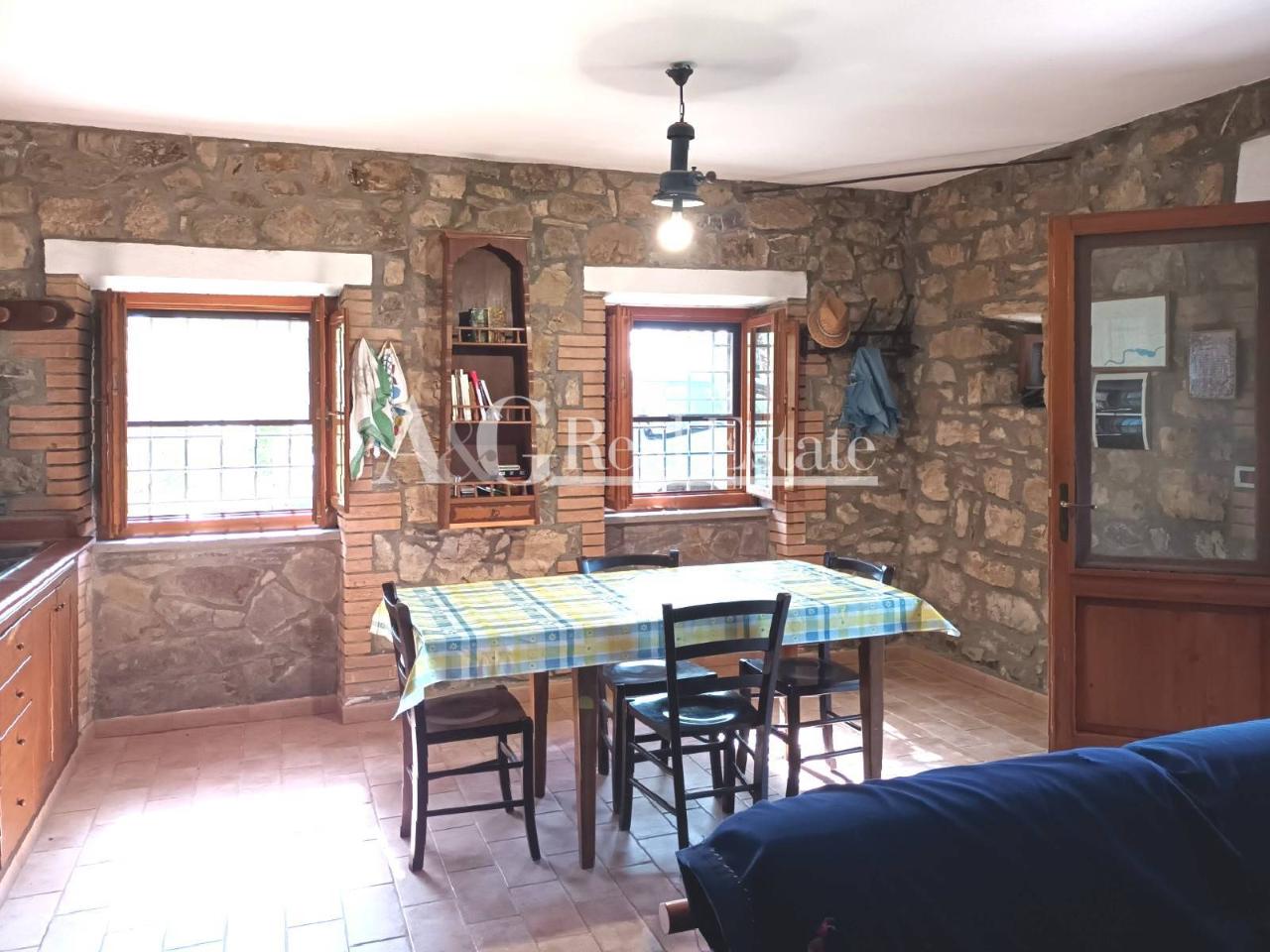 Rustico in vendita a Roccalbegna