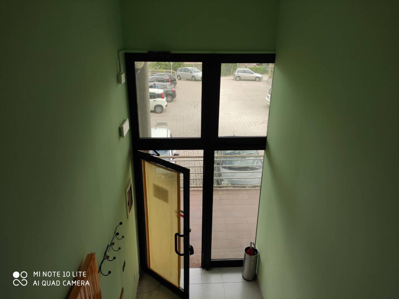 Locale commerciale in affitto a Chieti