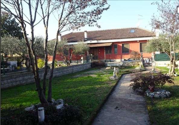 Porzione di villa in vendita a Milano