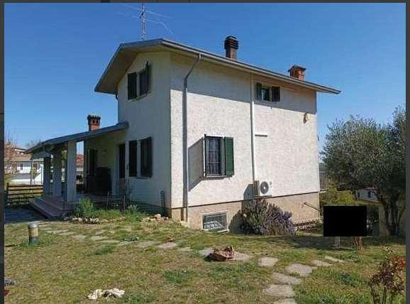 Villa unifamiliare in vendita a Santa Maria Della Versa