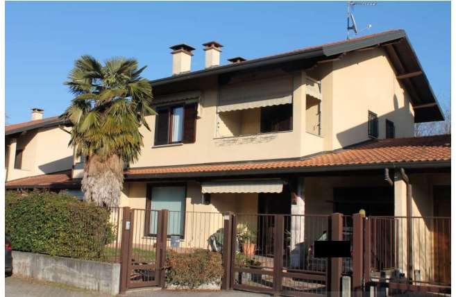 Villa a schiera in vendita a Samarate